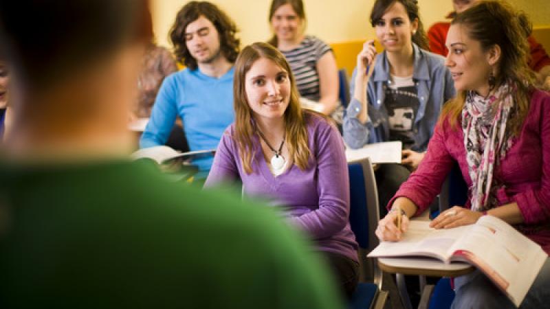 Become a 21st Century Schools’ Teacher Trainer | British Council